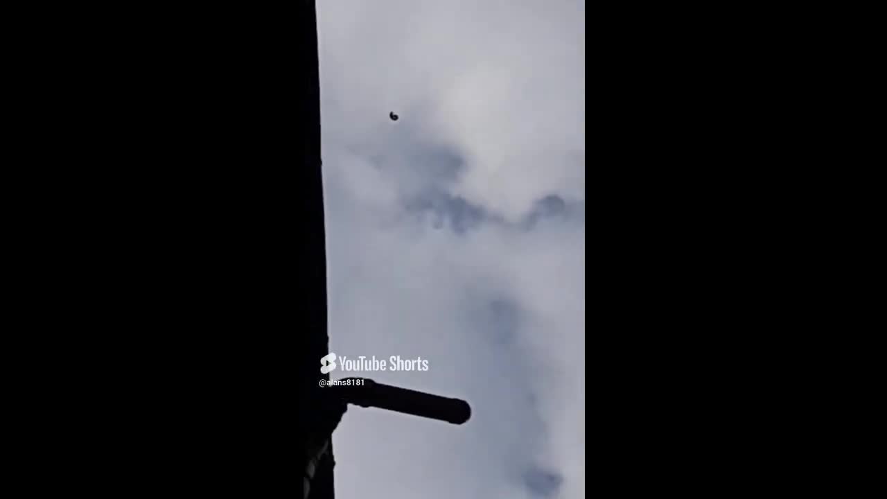 UAP over Glasgow. - iConnectFX™